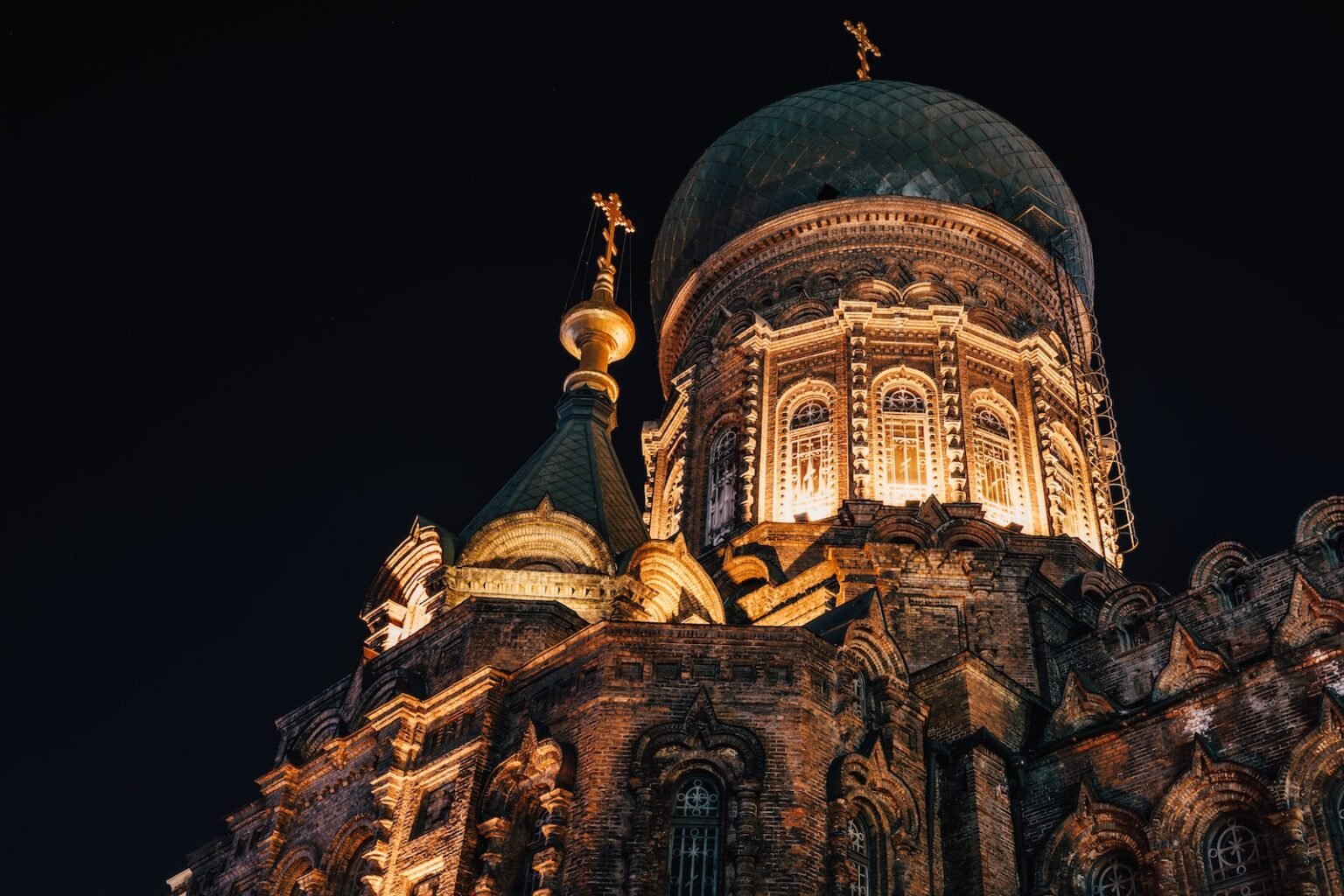 The Evolution of the Byzantine Empire: A Comprehensive Overview ...